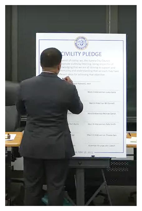 Aurora City Council members sign civility pledge at COW – The Voice