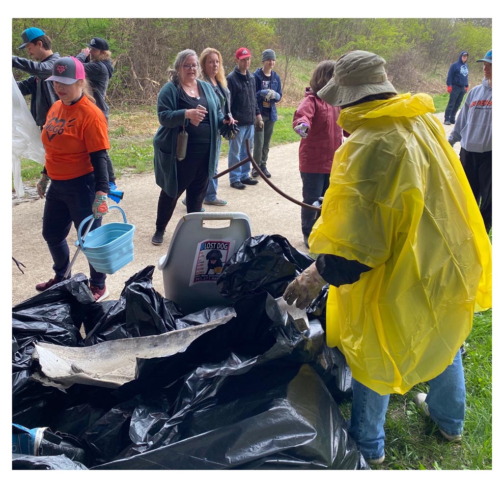 West Chicago trail cleanup – The Voice
