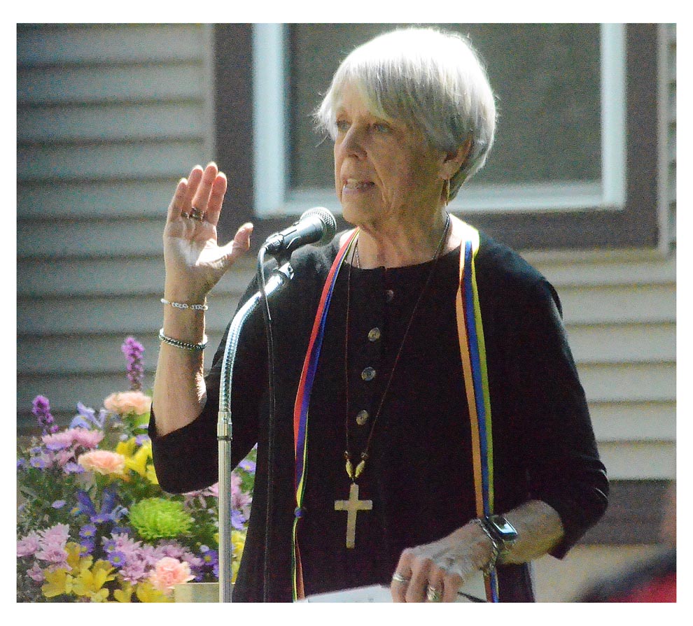 Outdoor worship services at New England Congregational Church in Aurora ...
