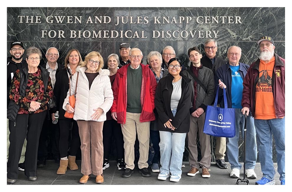 Diabetes Club members tour research facility at UChicago Medicine’s ...